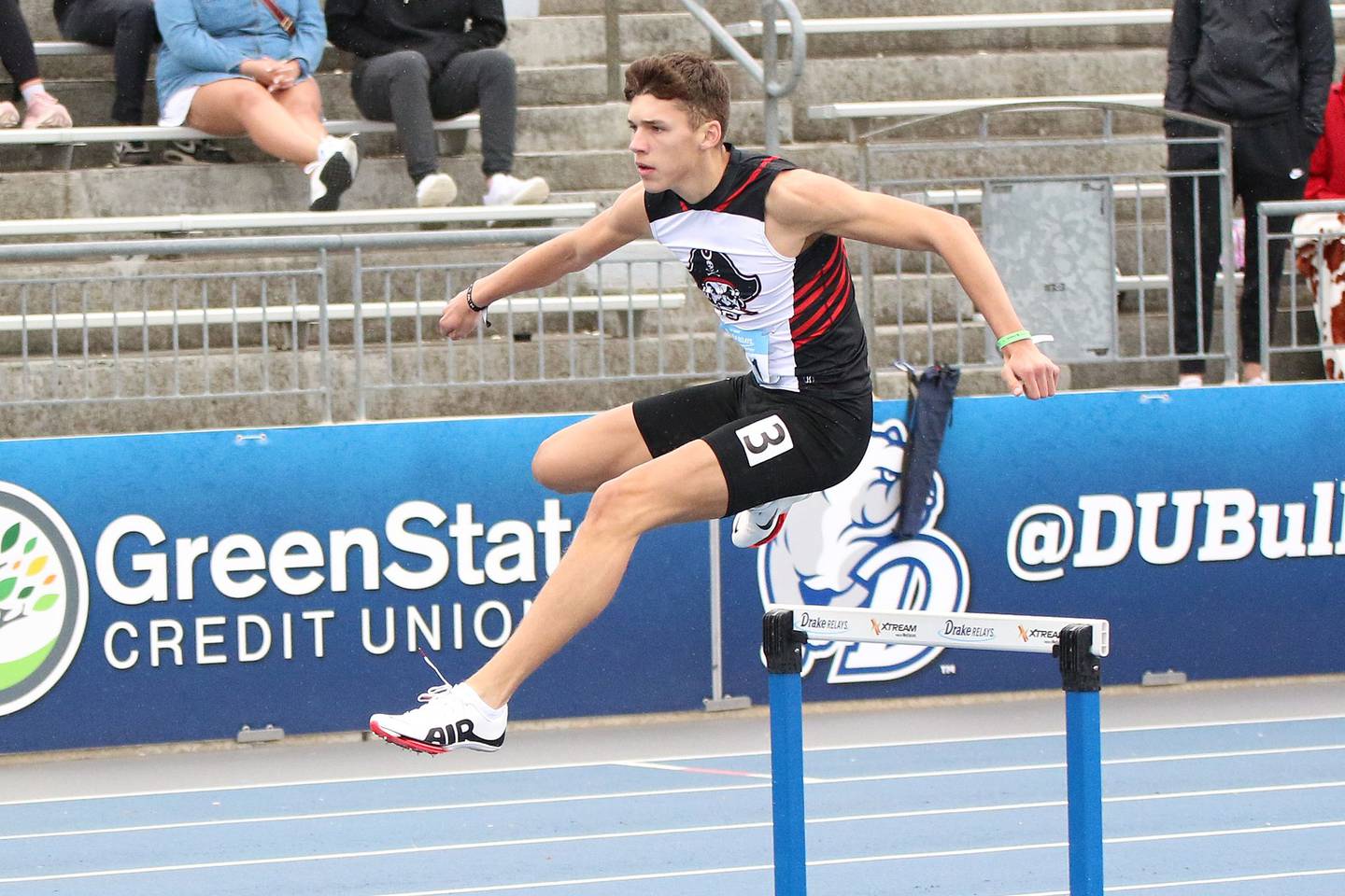 Records shattered at Drake Relays – Creston News