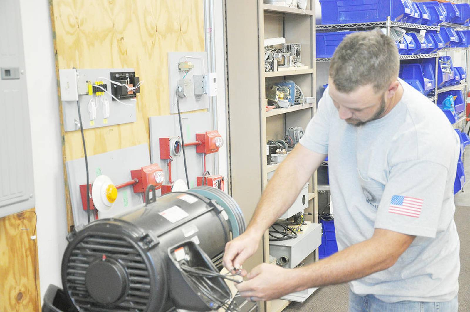 Electrical Technology Instructor Jon Oswald joins SWCC staff – Creston News