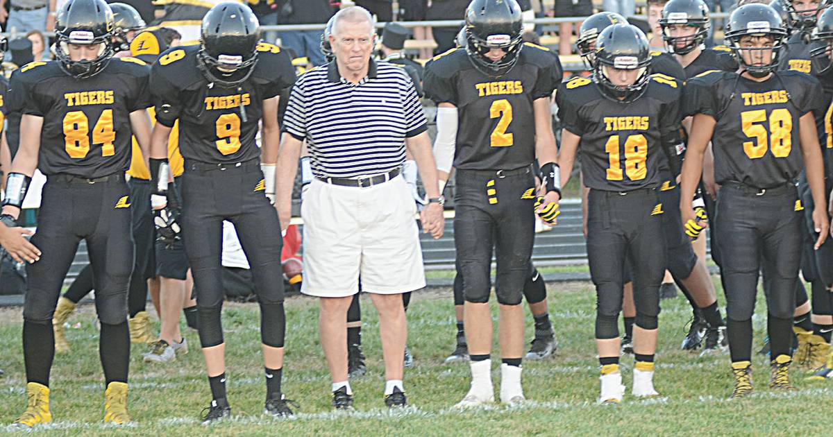 Coach Caryl serves as honorary captain for the Lenox Tigers – Creston News