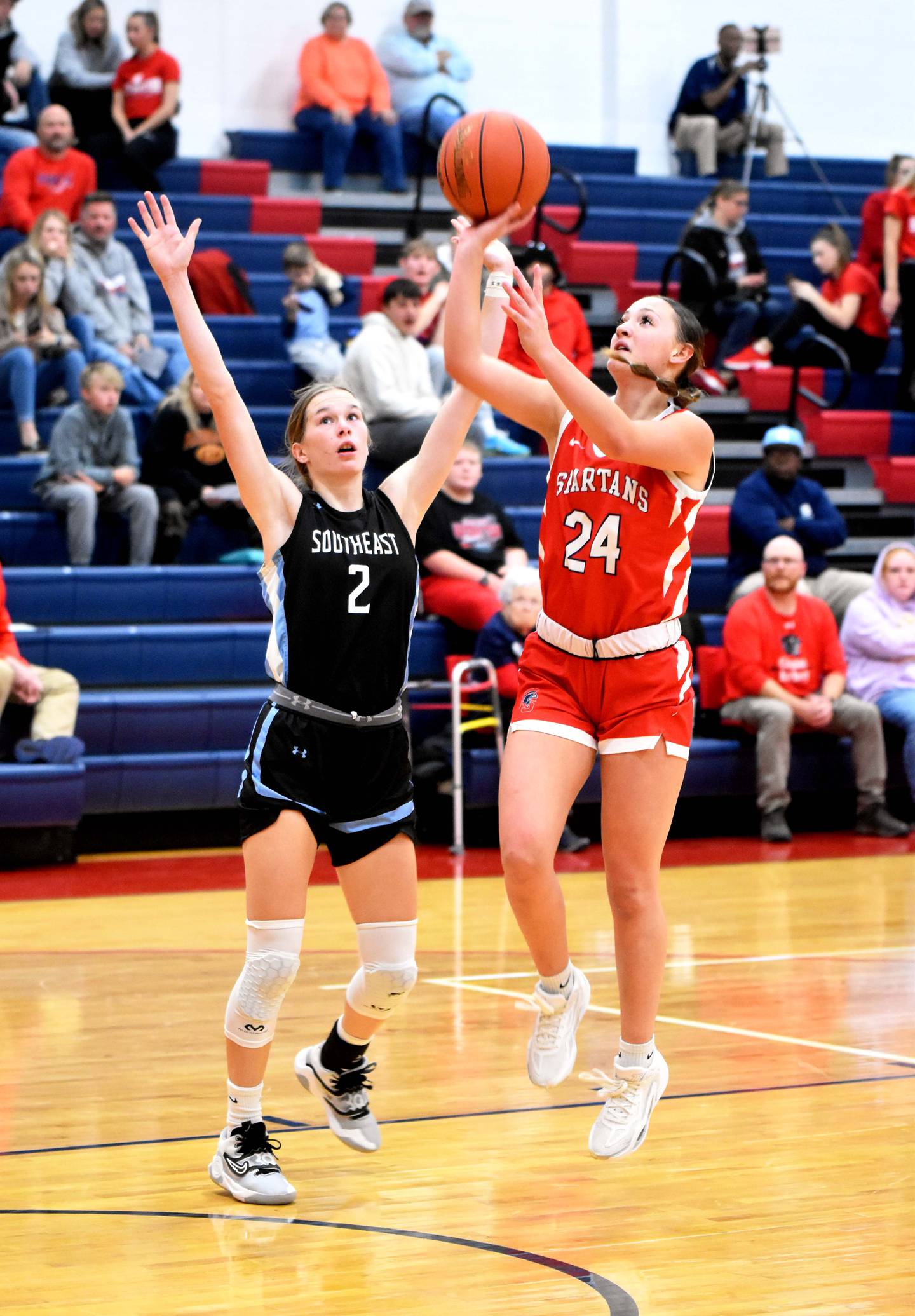 First-half shooting hampers Spartans – Creston News