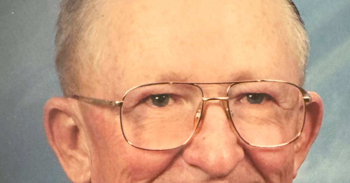 Roy A. Bullock – Creston News