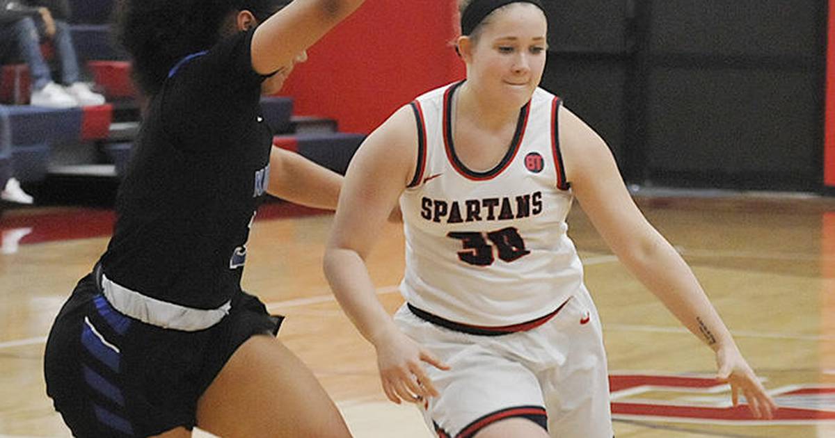 SWCC women split conference games – Creston News