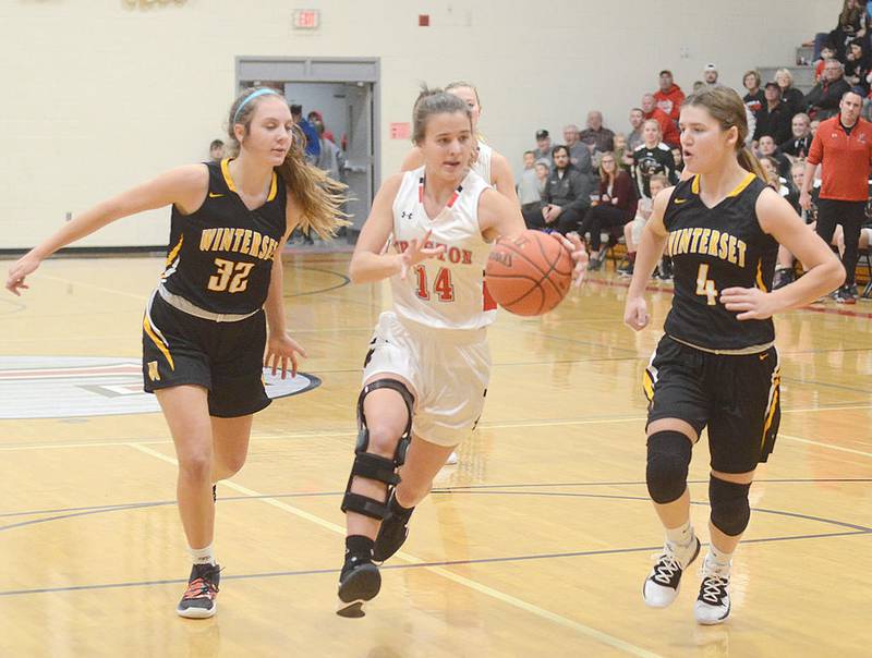 Creston girls hold off Huskies – Creston News