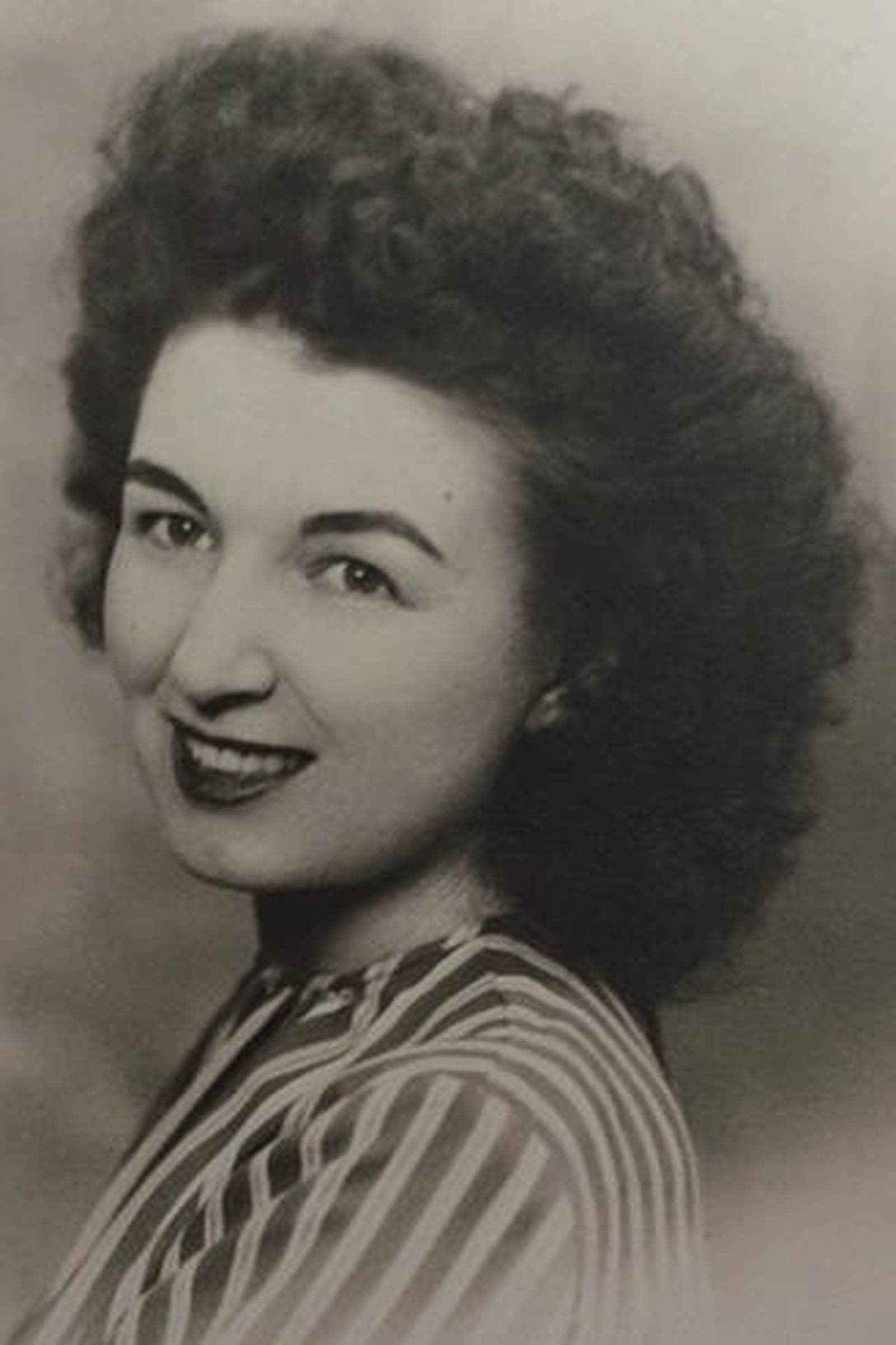 Lorene Briles – Creston News