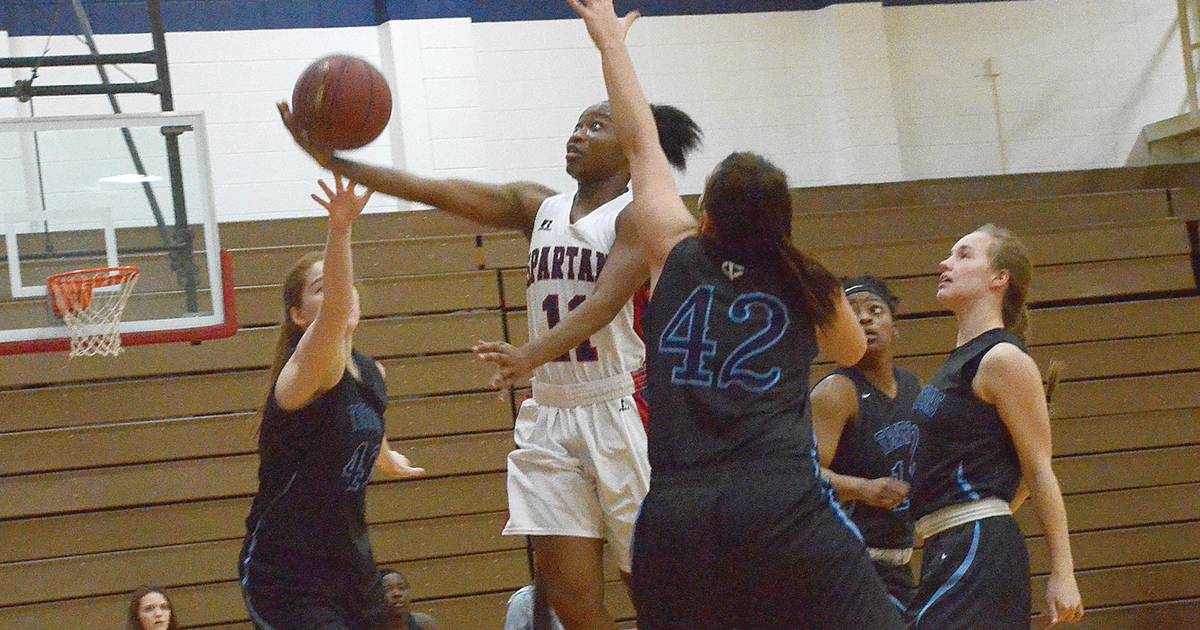 Strong second half leads SWCC women to home win – Creston News