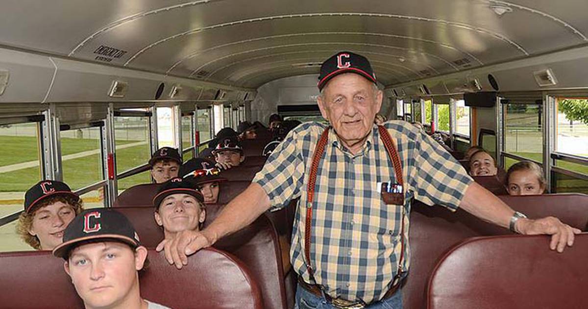 Legendary bus driver joins Hall of Fame – Creston News