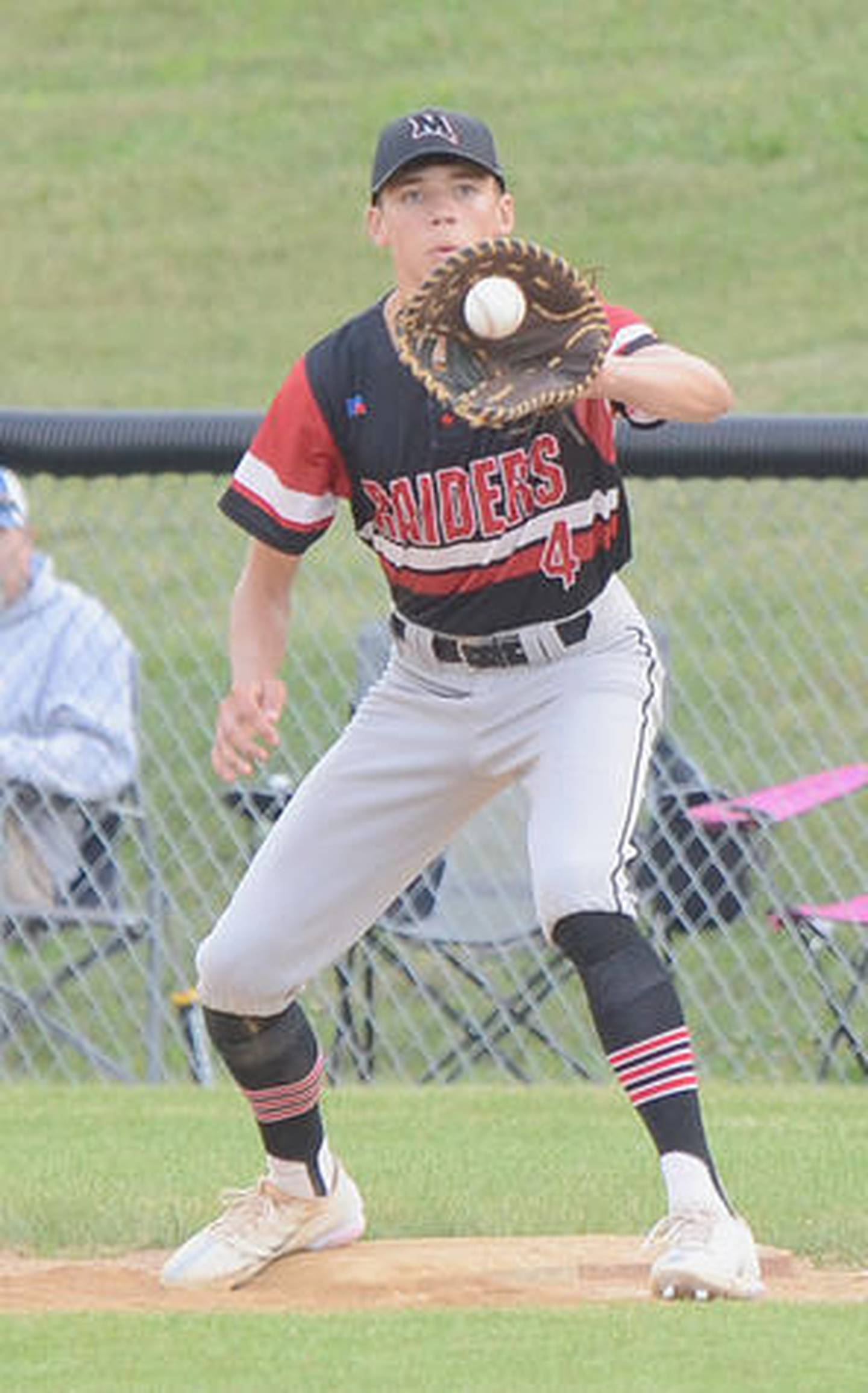 Raiders share POI baseball title – Creston News