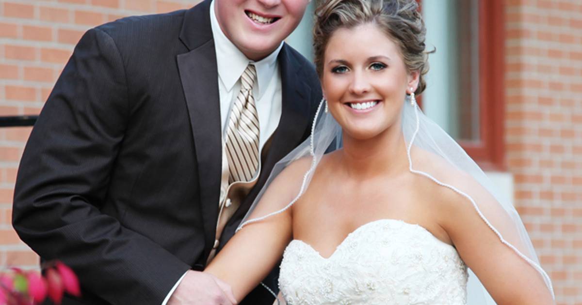 Stofferahn, Williamson wed in Oct. 8 ceremony – Creston News