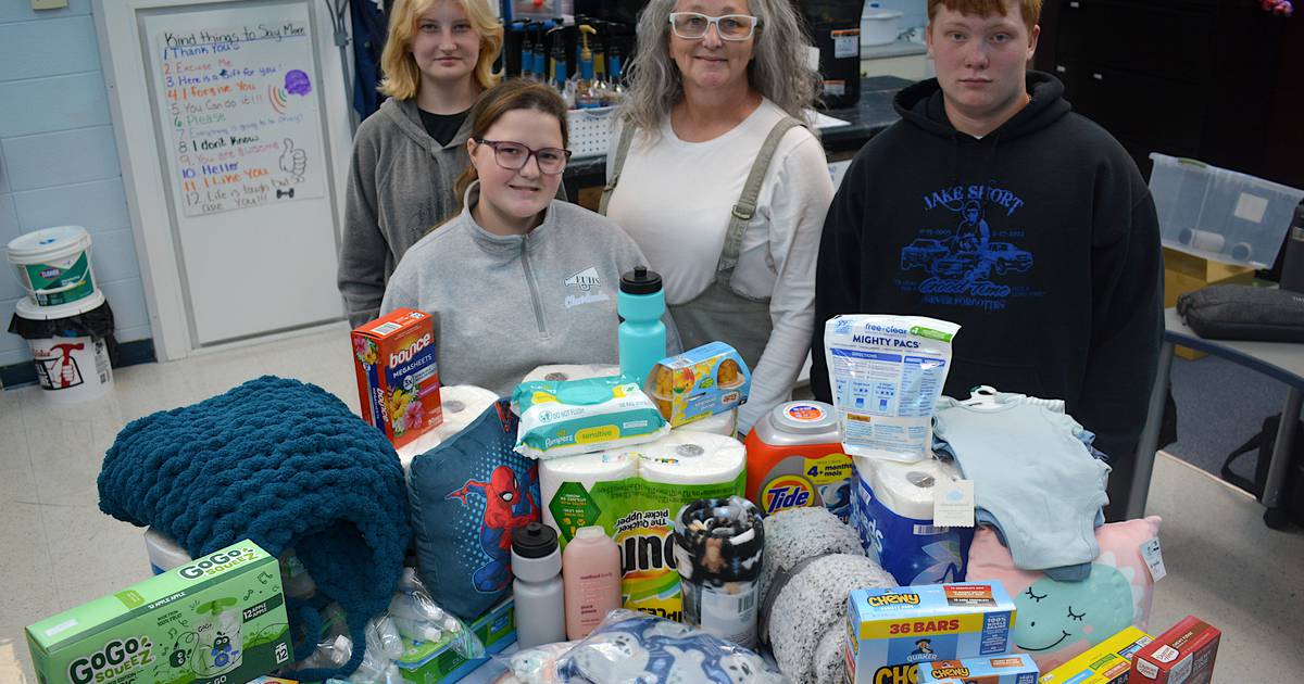 EU students prepare donations for hospital – Creston News