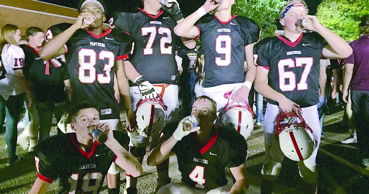 Creston football team receives chocolate milk donation – Creston News