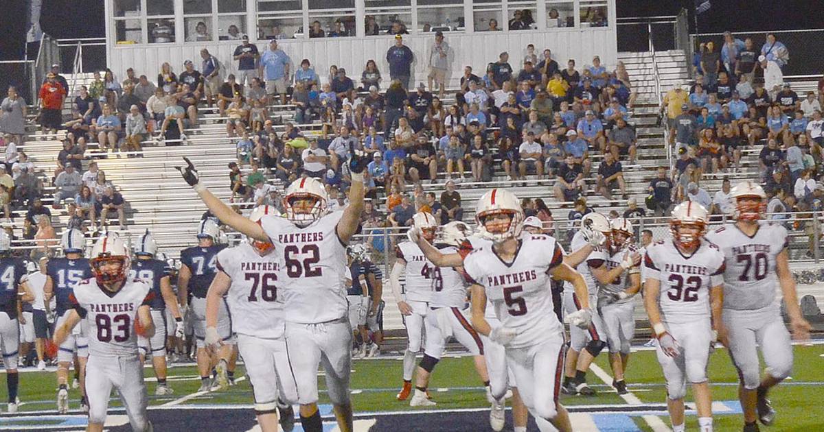 Panthers stop No. 1 Titans, 22-20 – Creston News