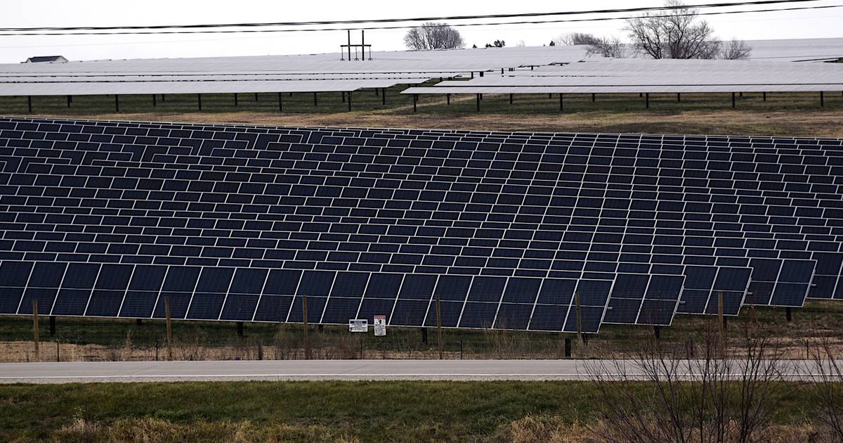 Creston solar power project lights up – Creston News