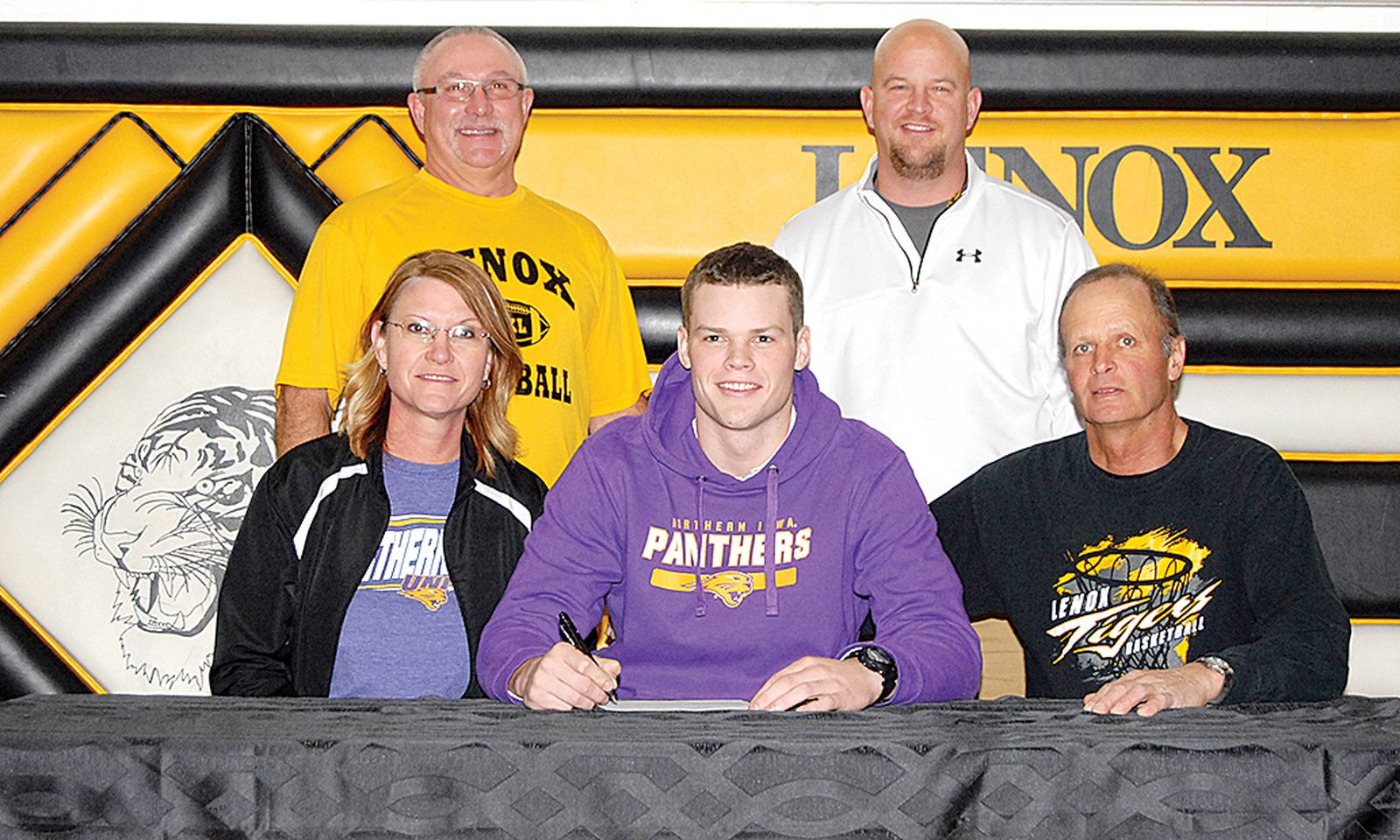 Lenox’s Brown inks with UNI – Creston News