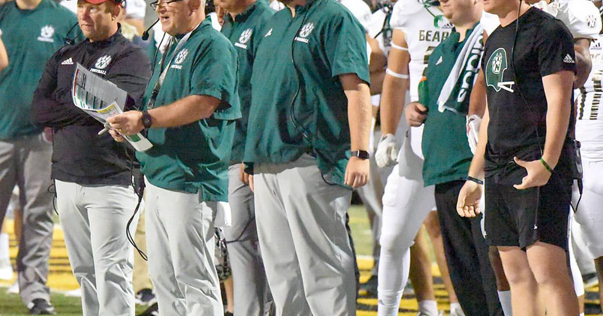 Driskell returns to football in coaching role – Creston News