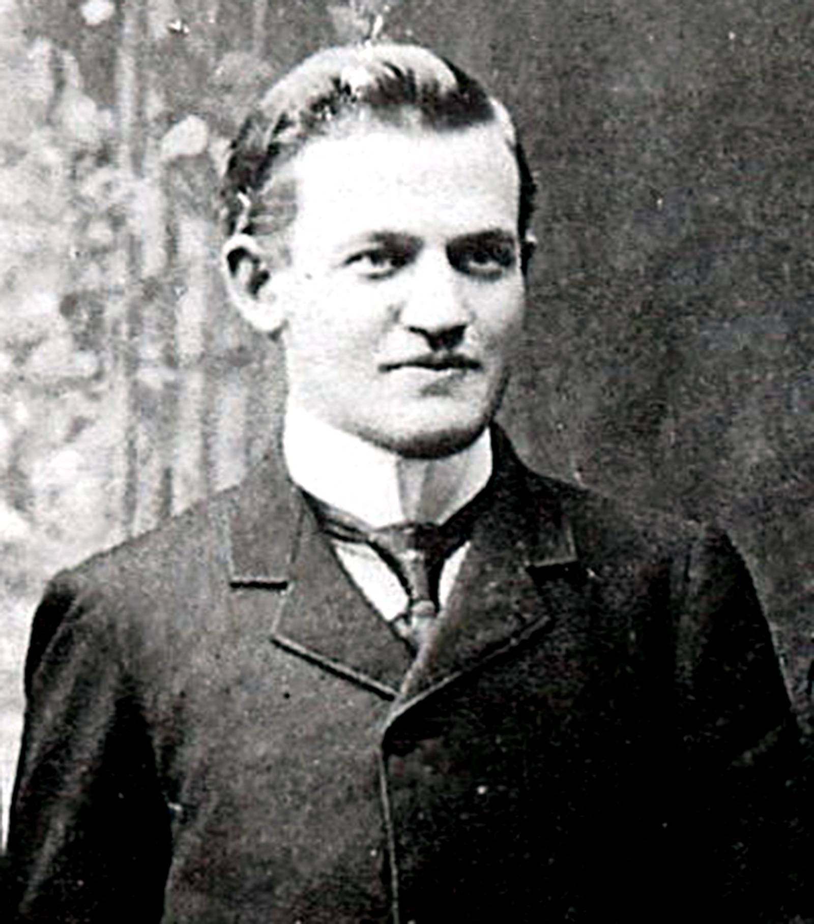 William Joseph builds in Uptown Creston – Creston News