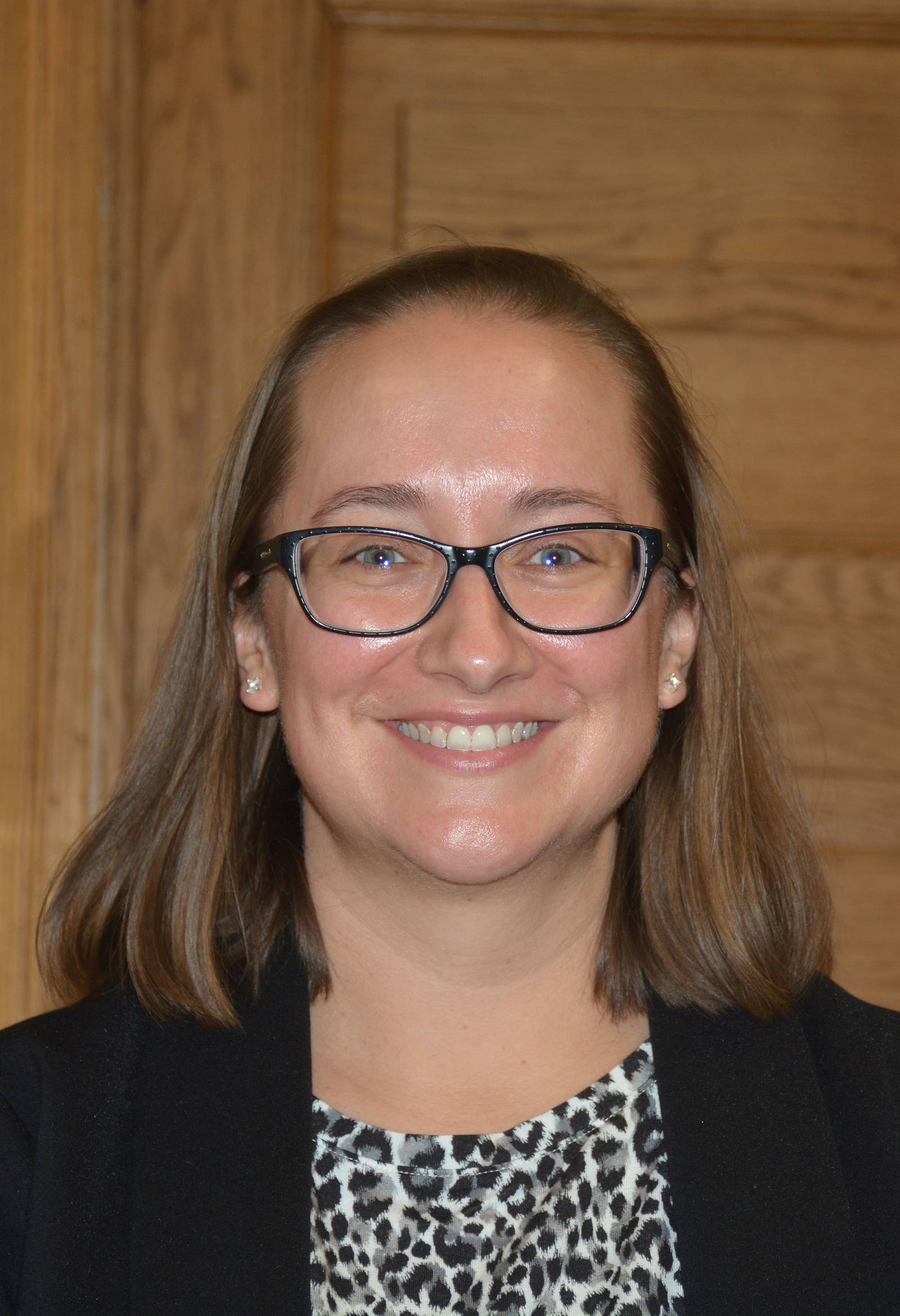 Larson goes full-time as county attorney – Creston News