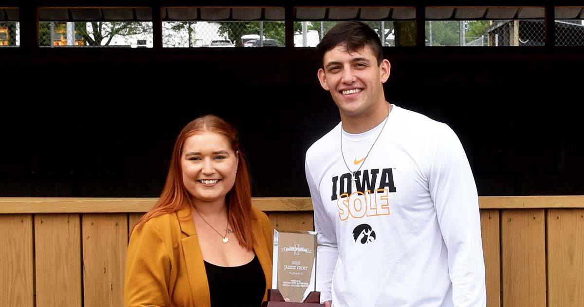 Record-setting Raider recognized – Creston News