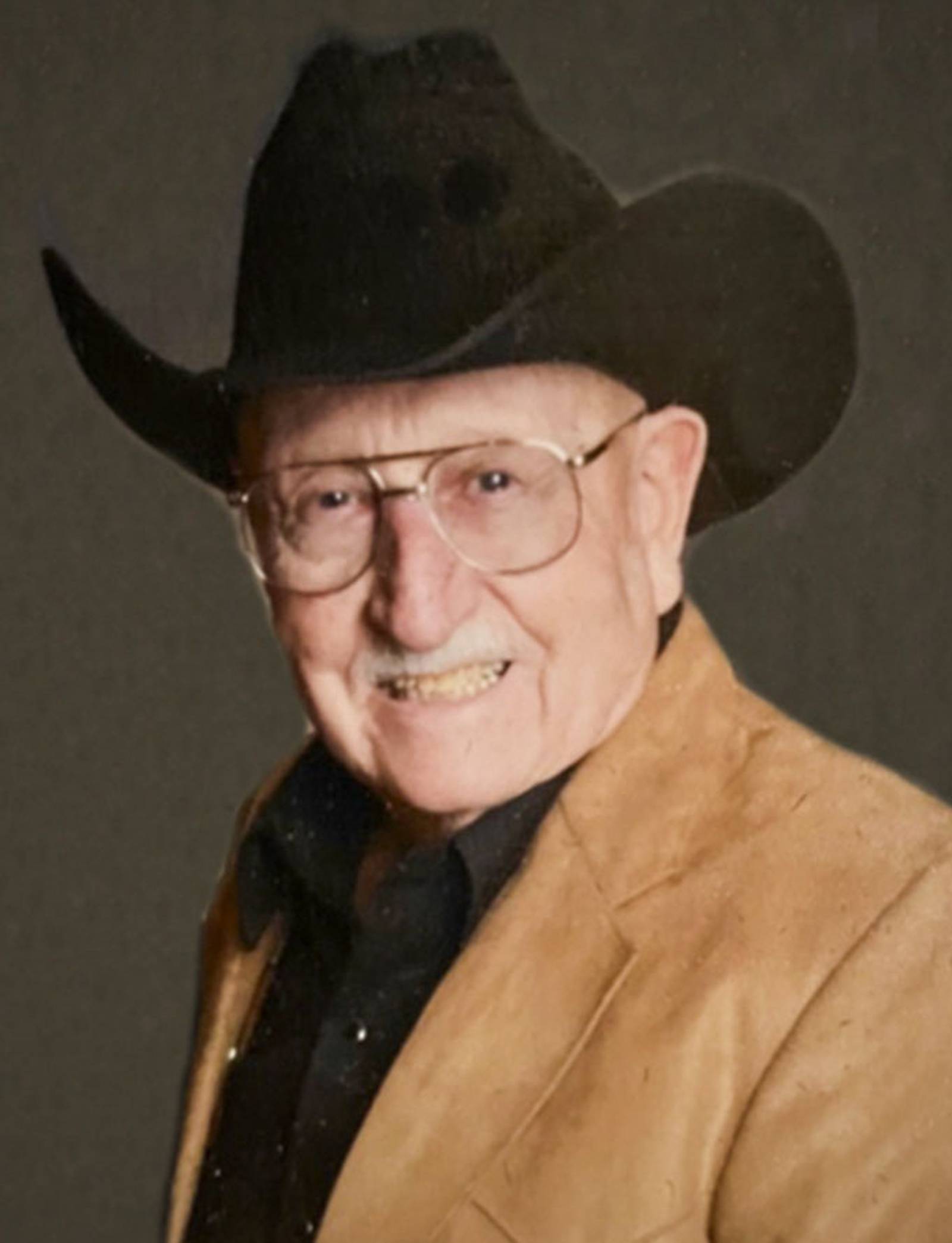 Robert ‘Bob’ Arnold – Creston News