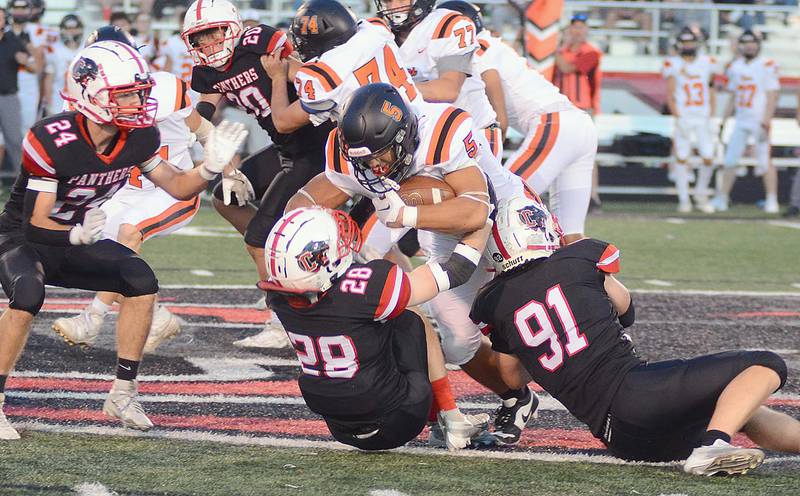 First-quarter flurry sinks Panthers – Creston News