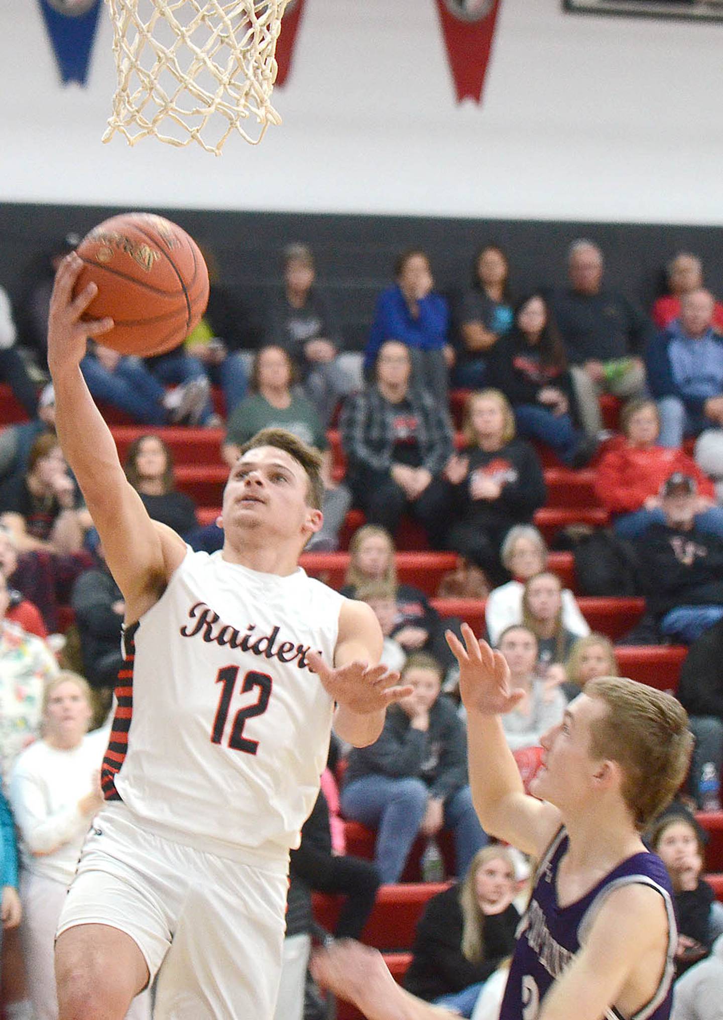 Wolverines deliver Raiders’ first loss of the season – Creston News