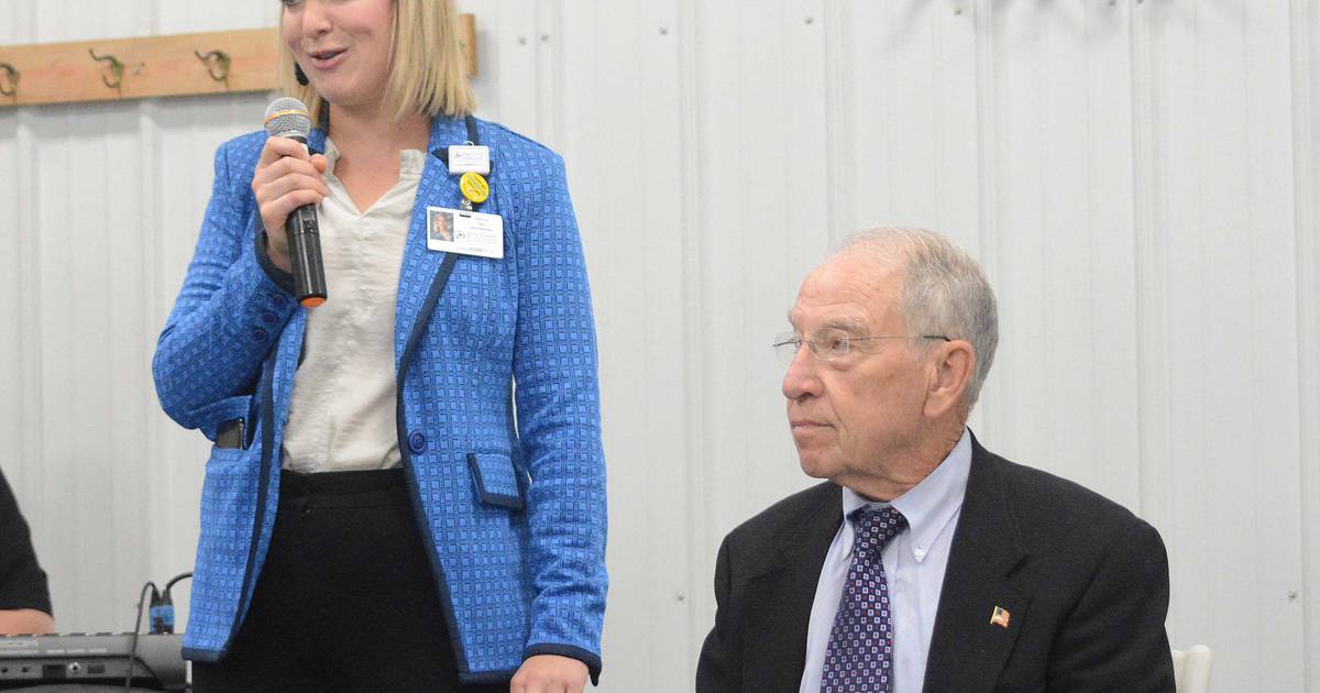 Grassley talks healthcare at hospital visit – Creston News