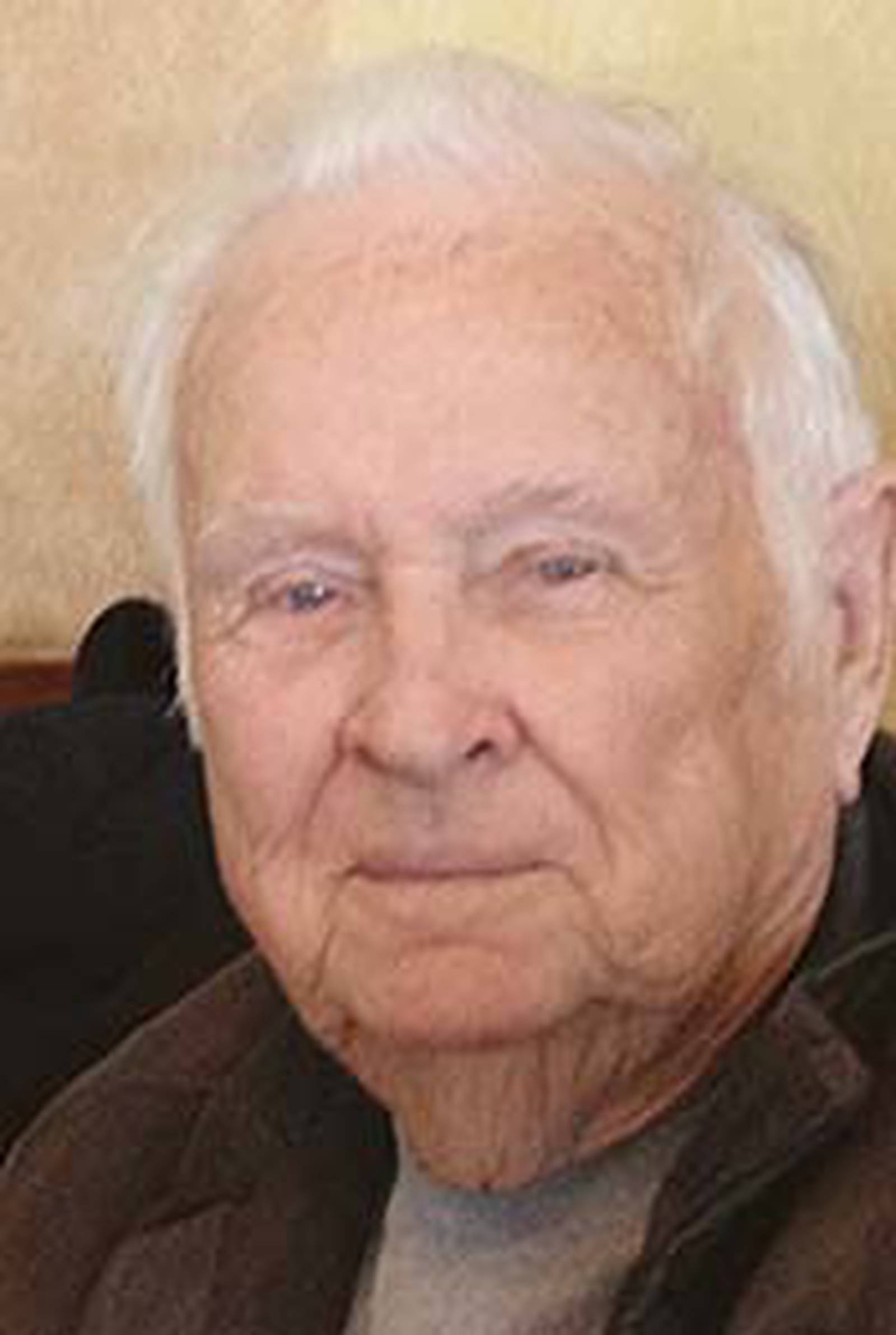 Arnold Curry – Creston News
