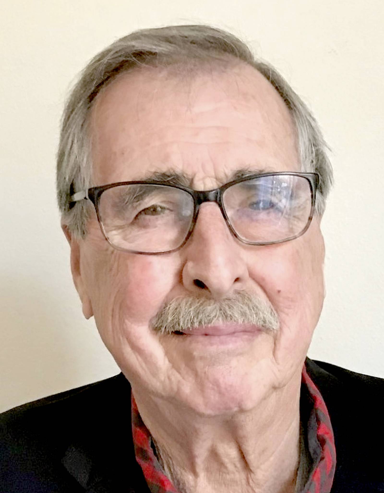 Douglas L. Higgins – Creston News