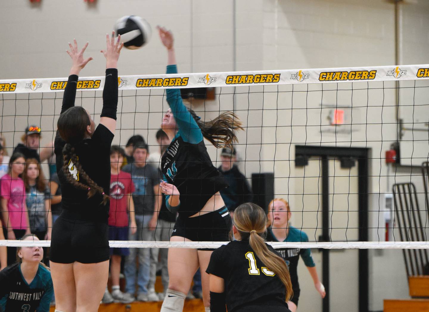 Timberwolves go down swinging at AC-GC – Creston News